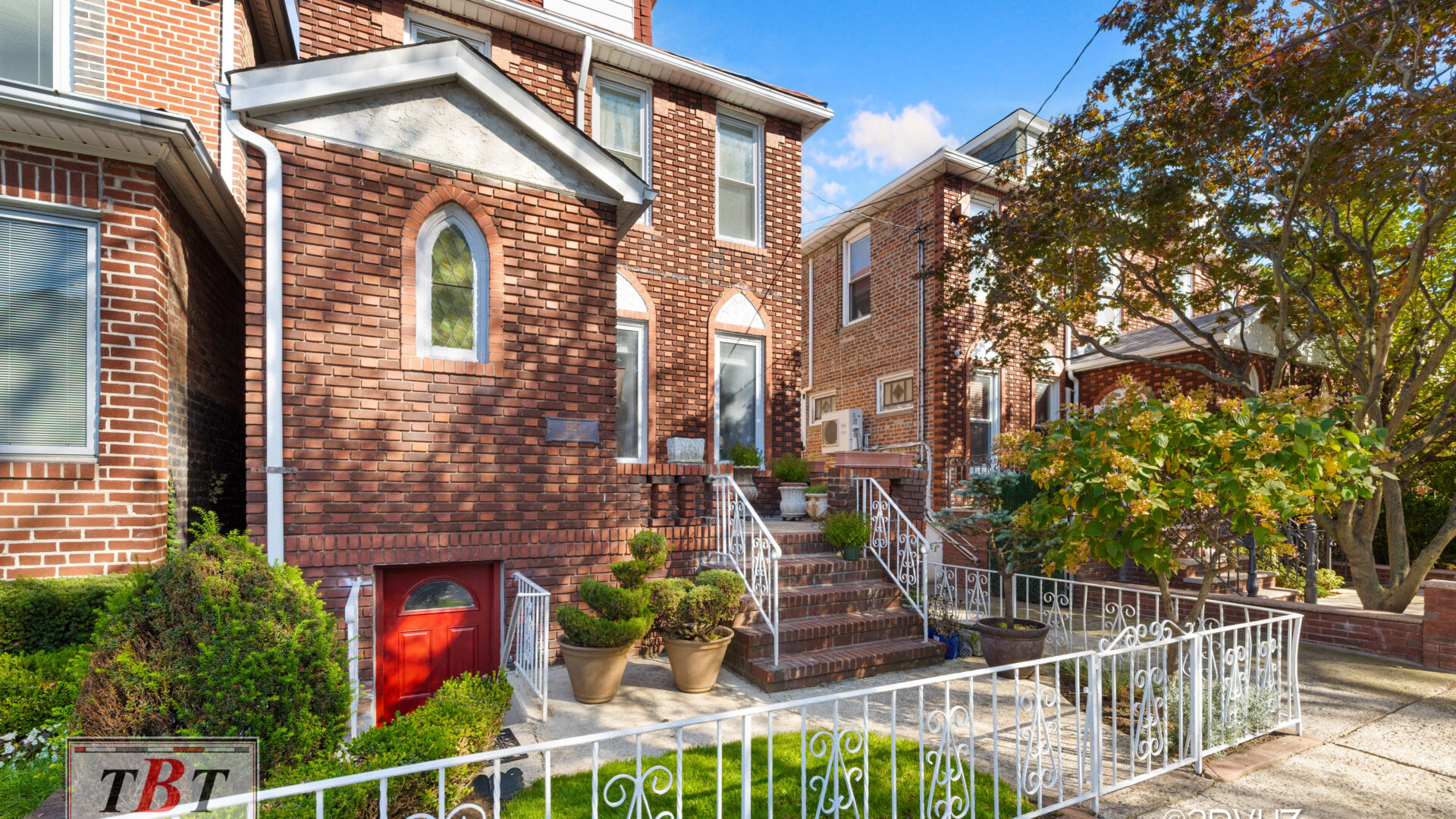 Welcome To 1527 East 35th Street