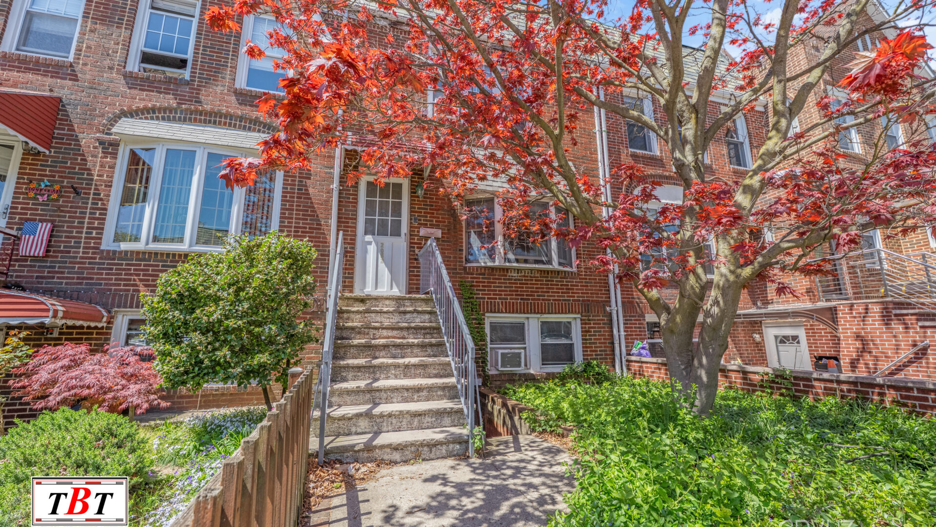Welcome To 2052 East 28th Street in Heart Of Madison